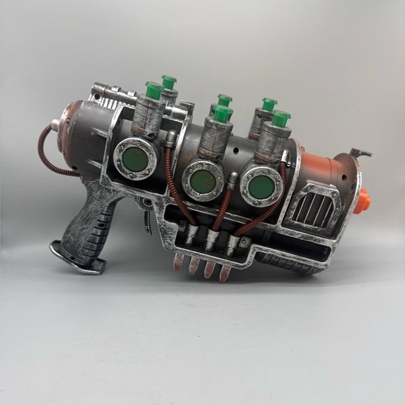fallout | Toys | Official Fallout 1 Plasma Pistol Replica Chronicle ...